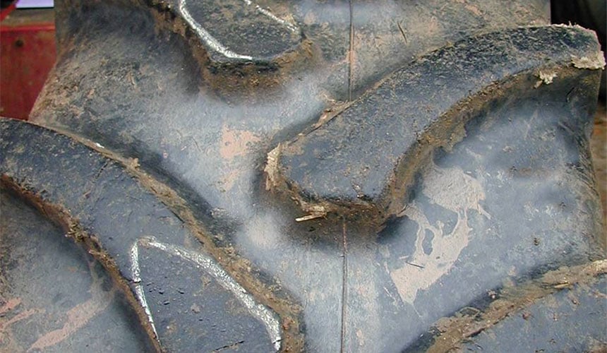 3 minutes to spot 10 abnormal wear points on my tractor tyres